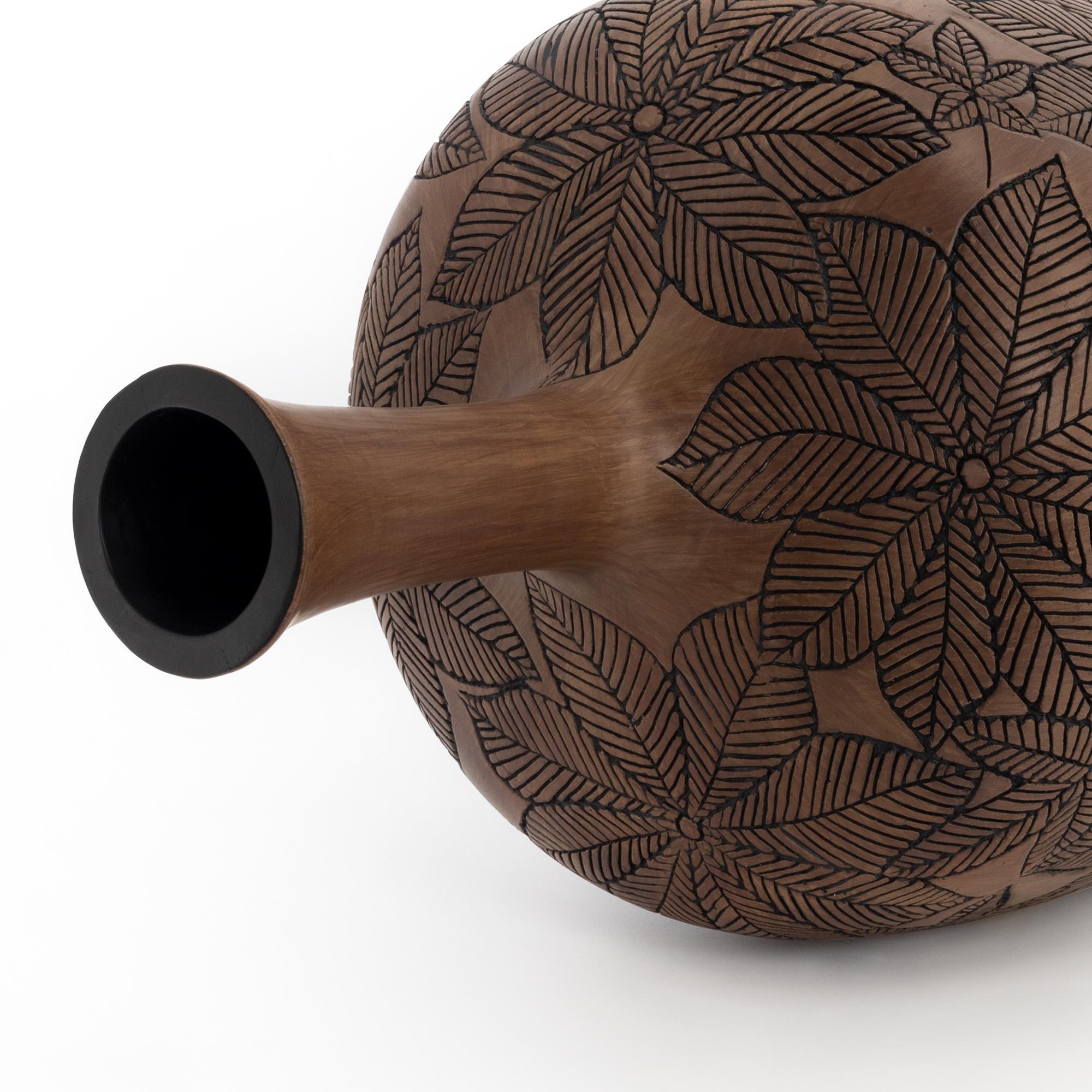 FR Polyresin Vase Brown 605213 | Furniture Republic